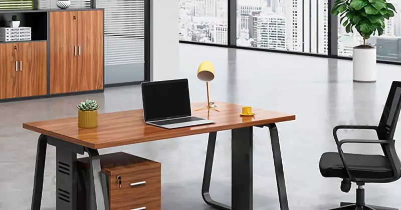 Bàn làm việc văn phòng chân kim loại chắc chắn SD79